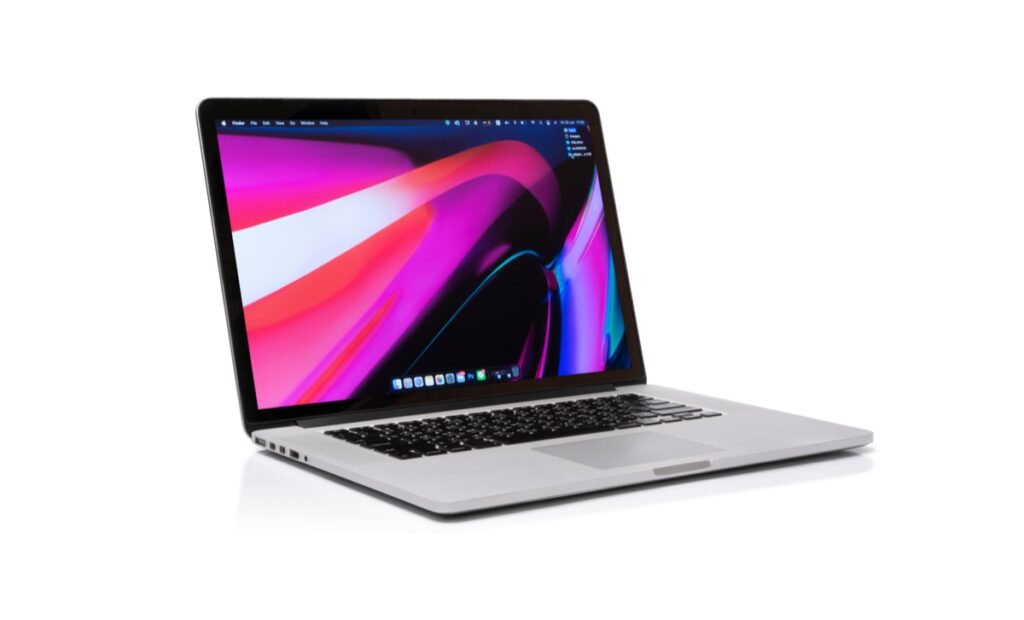 How To Clean Your MacBook Screen The Right Way